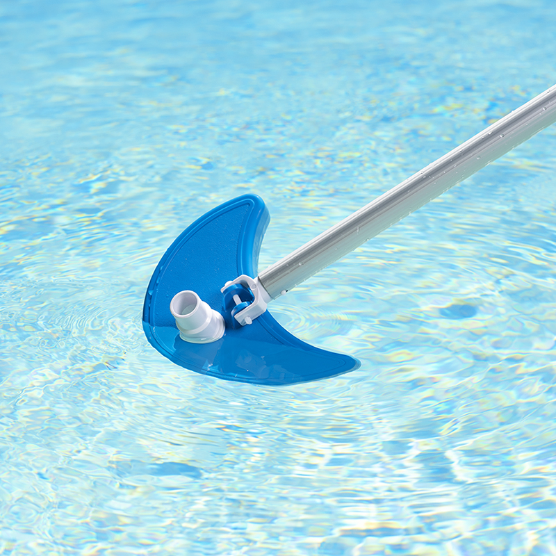 Curved Vinyl Liner Vacuum | Poolmaster