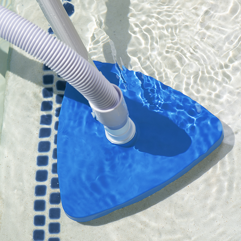 Triangle Vinyl Liner Vacuum | Poolmaster Triangle Vinyl Liner Vacuum | Poolmaster