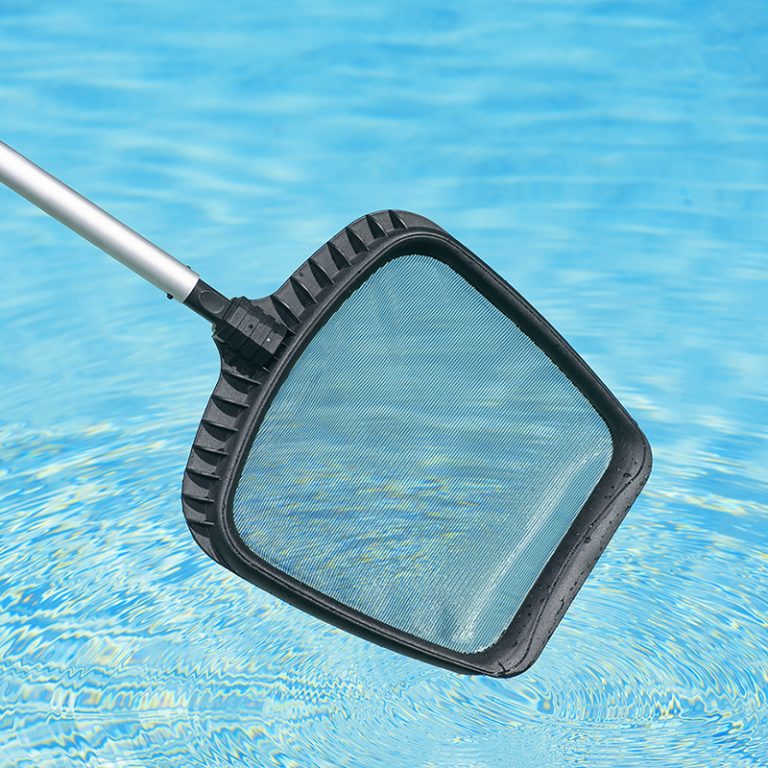 Molded Leaf Skimmer | Poolmaster