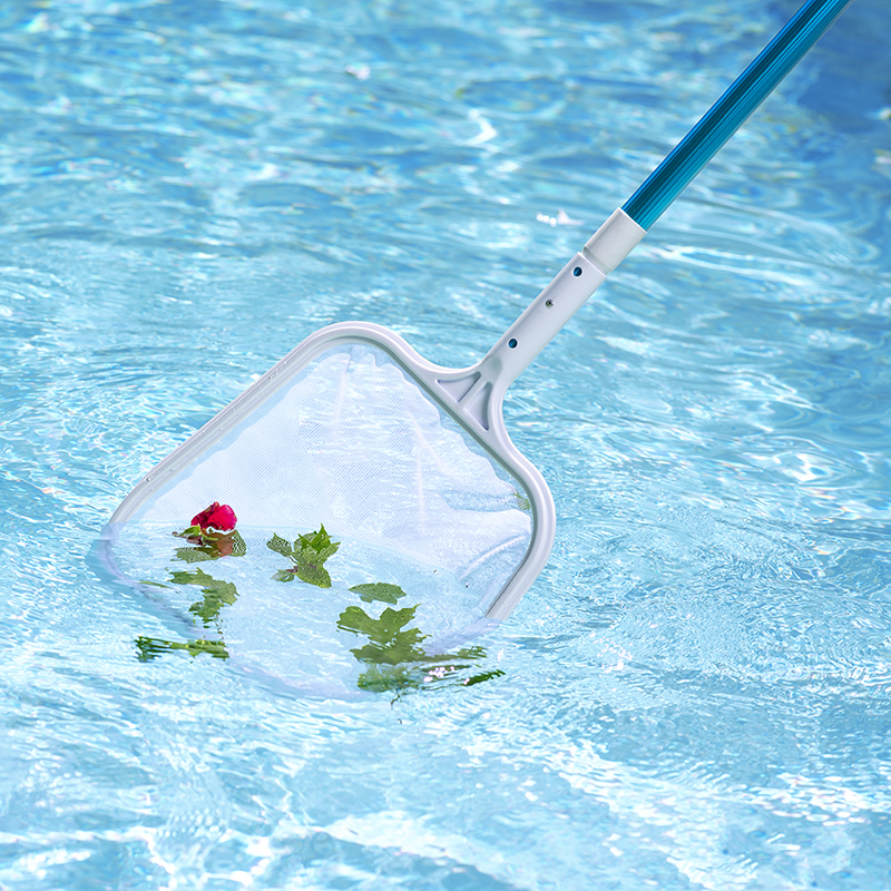 Leaf Skimmer with 8′ Telescopic Pole – Poolmaster