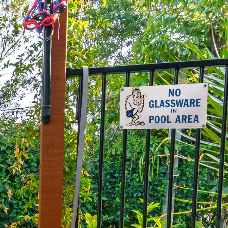 No Glassware in Pool Area Sign | Poolmaster